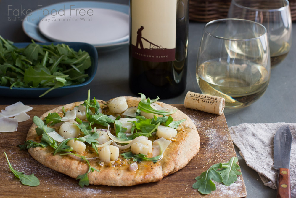 Grilled Pizza with Scallops, Shallots and Arugula | Fake Food Free